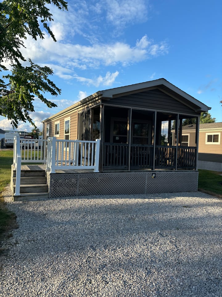Urben Cabins: Geneva-on-the-lake G1 - Geneva-on-the-Lake, OH