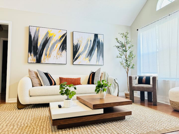 Modern Comfort 4bds Family Retreat Game I Gym - Huntsville, AL