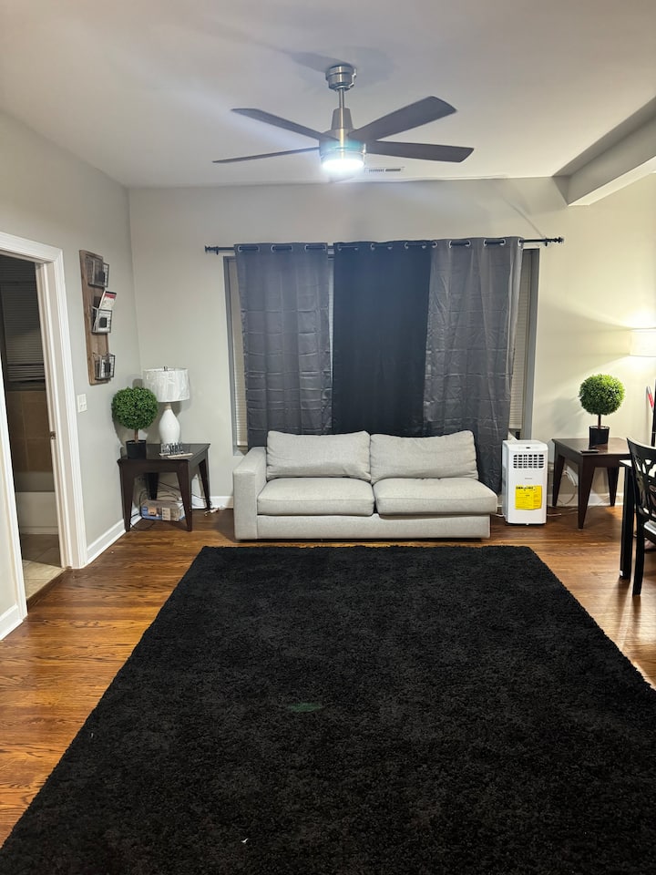 Entire Unit-spacious 2 Bd 2 Bth Condo-u Of Chicago - Horseshoe Hammond