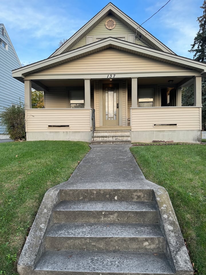 Charming One Bed Apartment! - Liverpool, NY