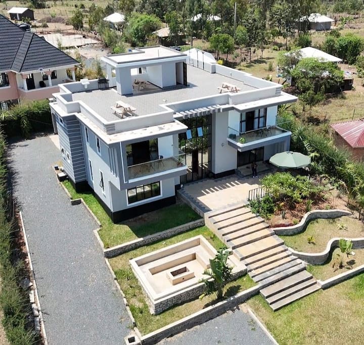 Villa Vista Lake Front0722743633 - Kisumu