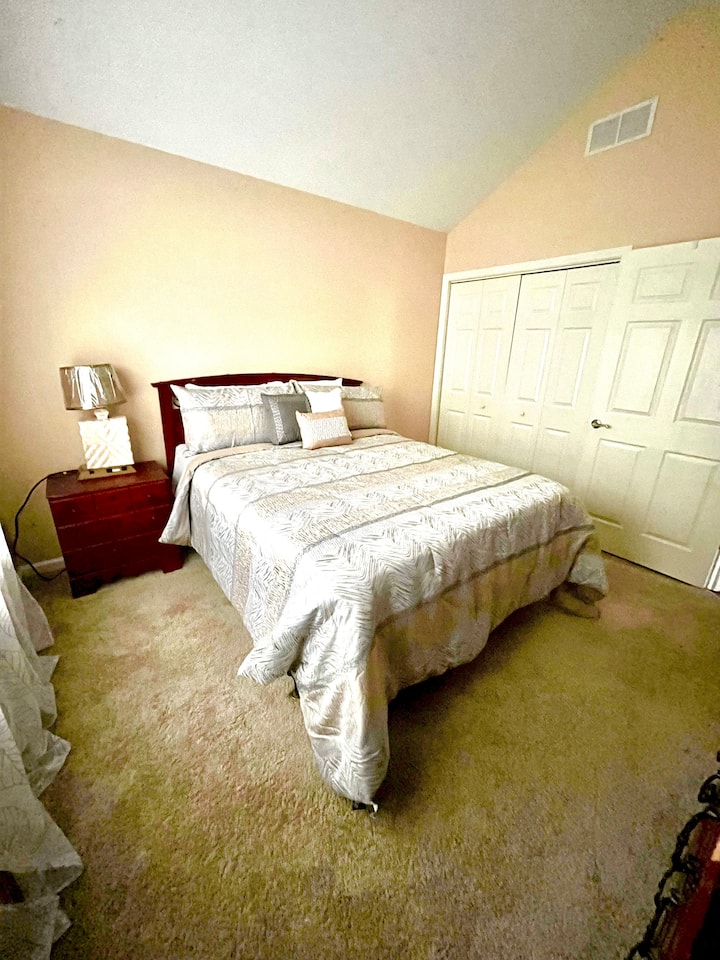 Simple And Quiet - McDonough, GA