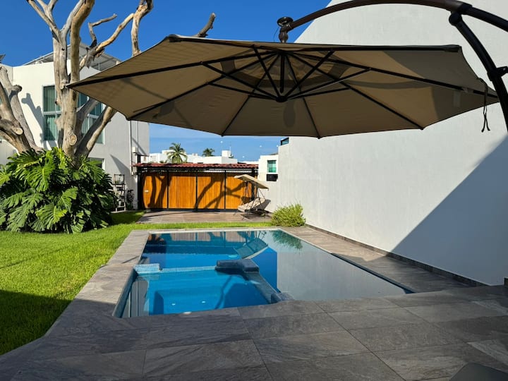 Hermosa Habitación, JardÃn Y Alberca Privada. - Manzanillo