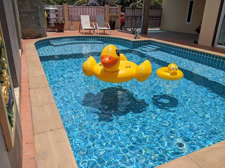 Serene Kathu Retreat 3-bedroom Villa With Pool - Phuket