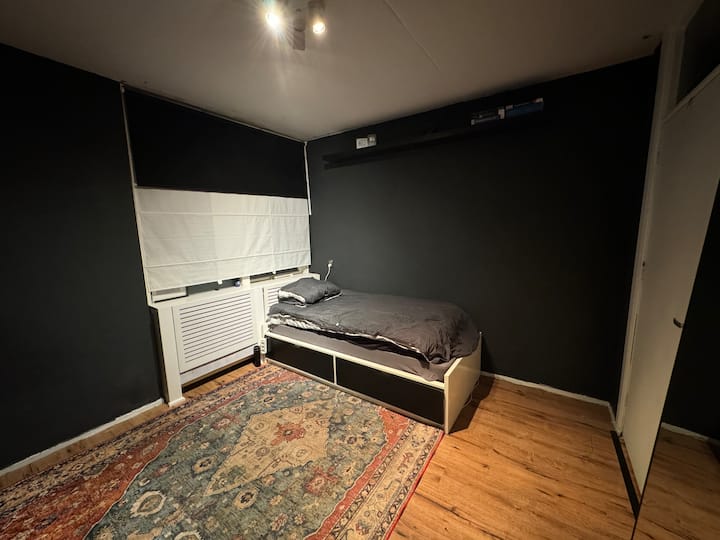 A Room In Warmond - Noordwijk aan Zee