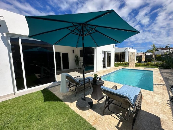 Luxury Villa In Vista Cana  With  Private Pool - Punta Cana