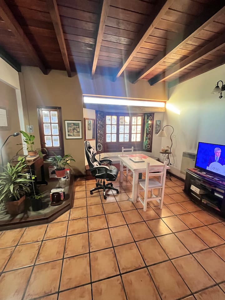 Habitación Con Espacio Laboral - Salta