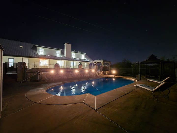 Modern Farmhouse Escape | Pool + Spa Under Stars - Las Cruces, NM