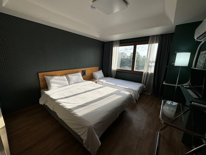 신산스테이@303 공항10분/동문시장5분/호텔개인객실 - Jeju-si