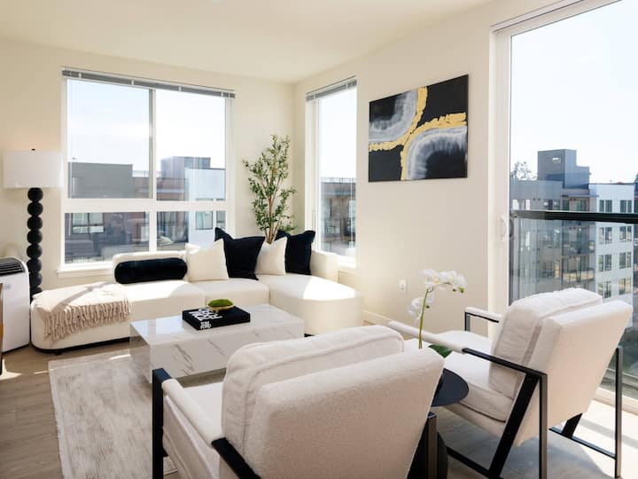 Elegant 2bd2bth Freeparking 24/7gym +Amenities - Shoreline, WA
