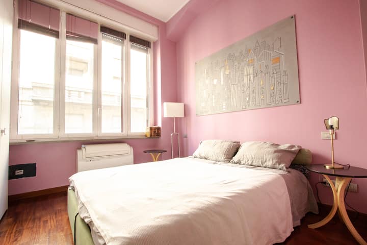 Downtown Room With Bathroom En Suite. - Milan