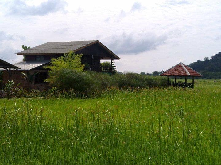 Kali Prada Villa: 4rooms(options For Other Room) - Mersing