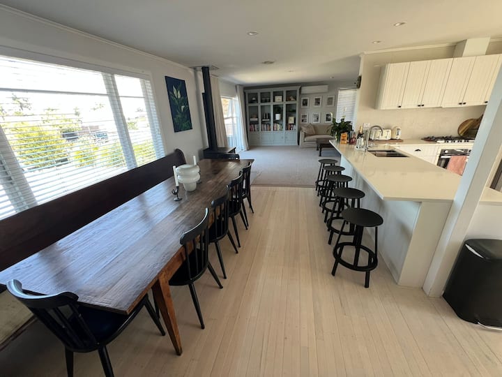 Family Retreat By The Beach - Tauranga