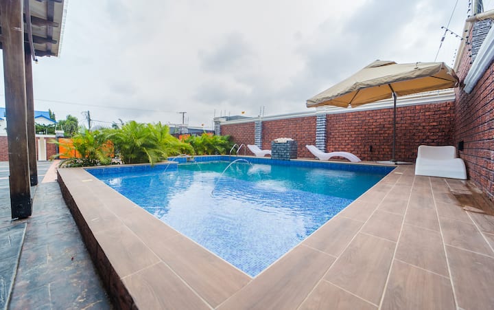 Pool/ Gym / Airport View/ Rooftop - Accra