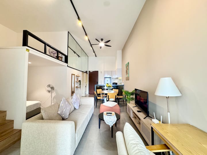 24h Concierge-cream-5min Covered Walk To Train - Kuala Lumpur