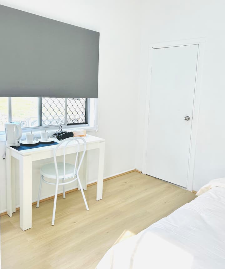 Private Room With Ensuite - Oxley