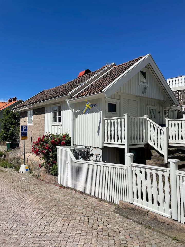 Mysig Stuga I Kungshamn Nära Hamnen & Centrum. - Kungshamn