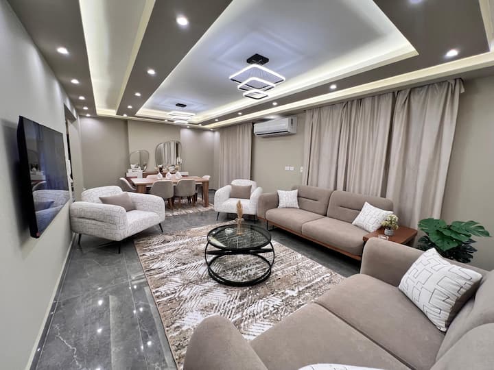 Modern Apartment In Mohandseen - Cairo