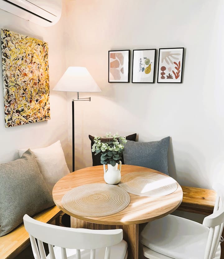 Bright&airy Bedroom In Seoul, 6min Walk Subway - Seoul