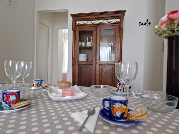 Casita: Navigli Apt. 2rooms, 5beds, Freewifi, A/c - Milan