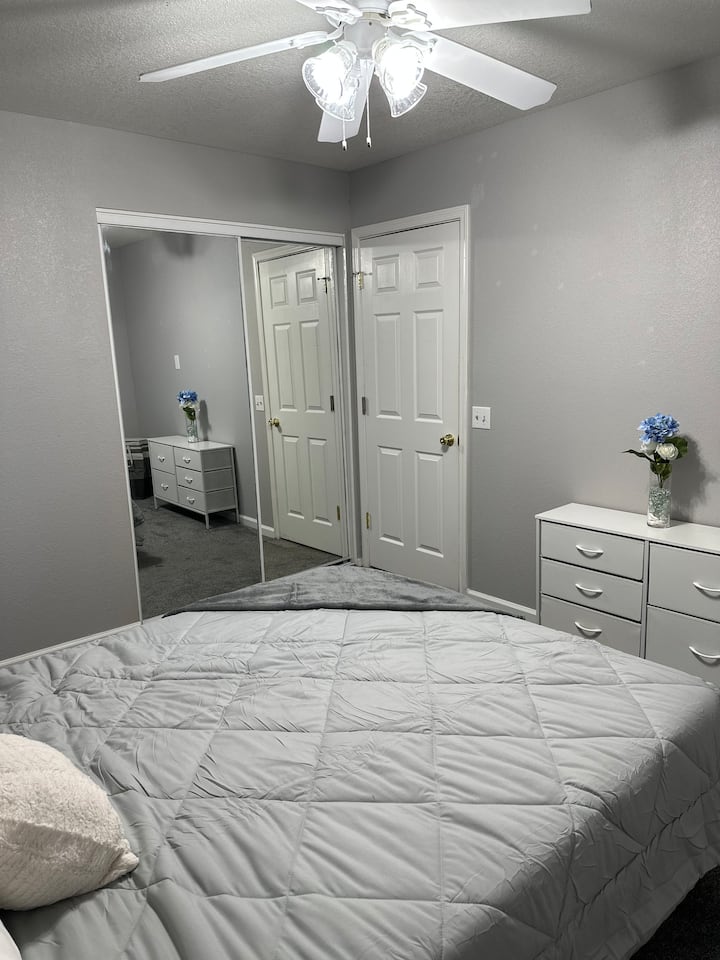 3br/2ba Spacious, Cozy And Quiet - Bullhead City, AZ