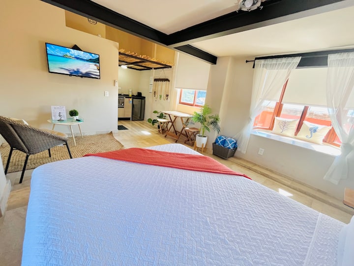 Hotel Zone Studio W Pool, Ac, Wifi Near Temptation - Cancún