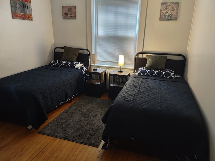 Room 1 In Burlington South End - Burlington, VT