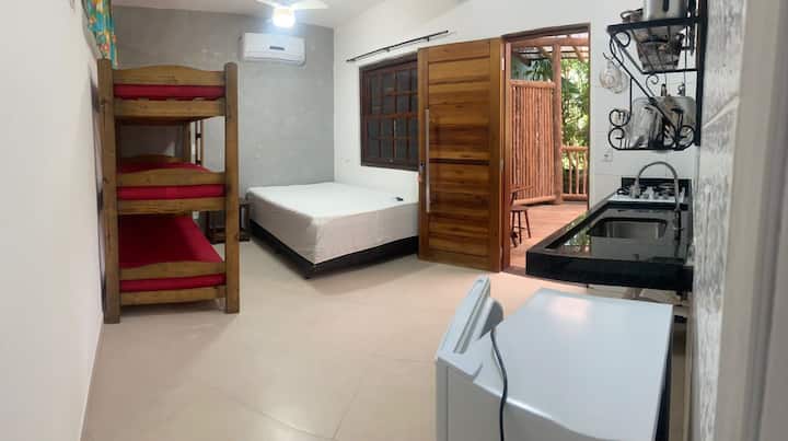 Kitnet Kamila  (3).
 Em Trindade -Rj - Trindade