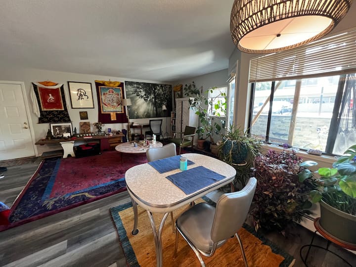 Affordable 2 Bed, 2 Bath N. Boulder Gem! - Boulder, CO