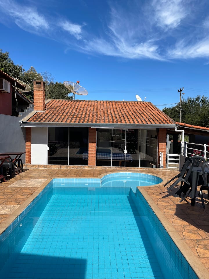 Linda Chácara Com Piscina.
Ambiente Familiar. - Boituva