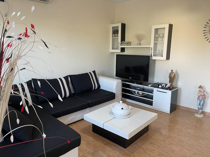 Sunshine Beach Apartment - Velipojë