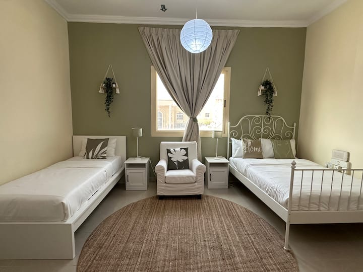 Private Room, 15 Min Airport & Yas Island, - Abu Dhabi