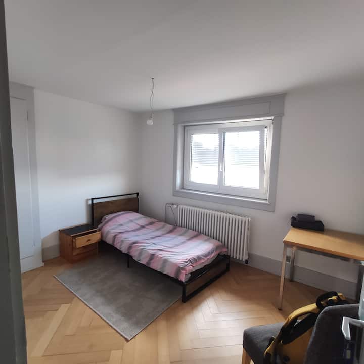 Chambre 2 Centre Ville - Fribourg