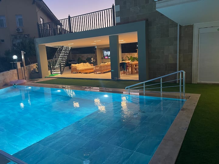 T.k Vi̇lls  Manavgat,evrenzeki - Side