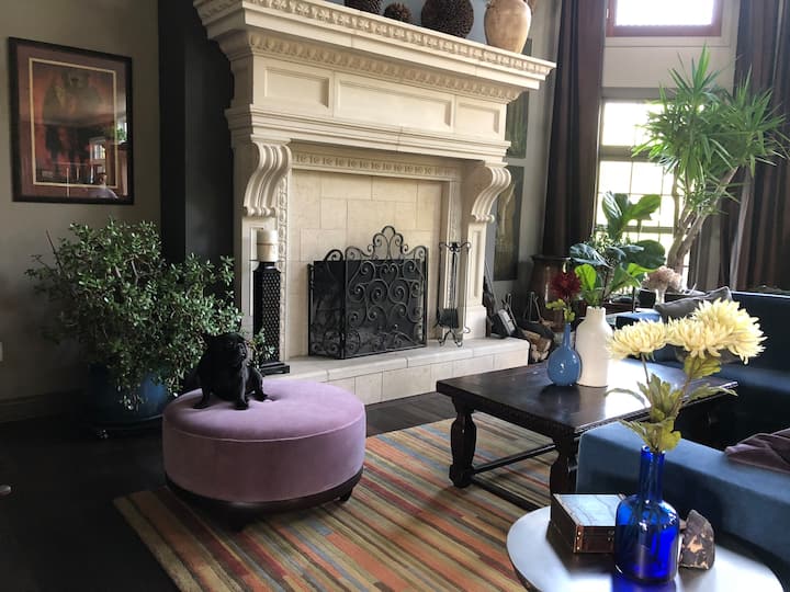 Luxury On 100+ Acres Hot Tub & Privacy, High Style - Baraboo, WI