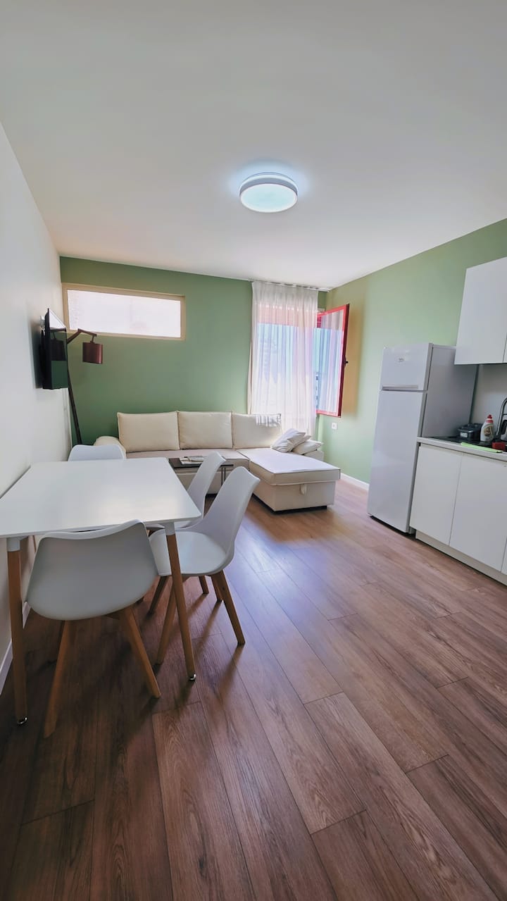 Central 2br / Near Port & Main Square - Durrës