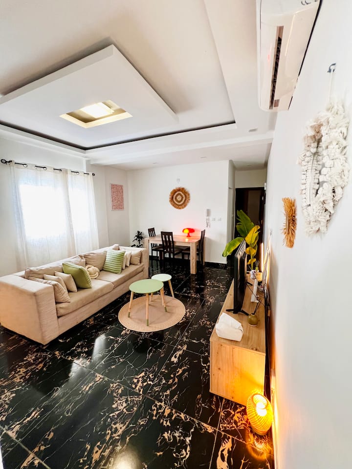 King Bed | Piscine | Wifi | Self-checkin | Parking - Abidjan