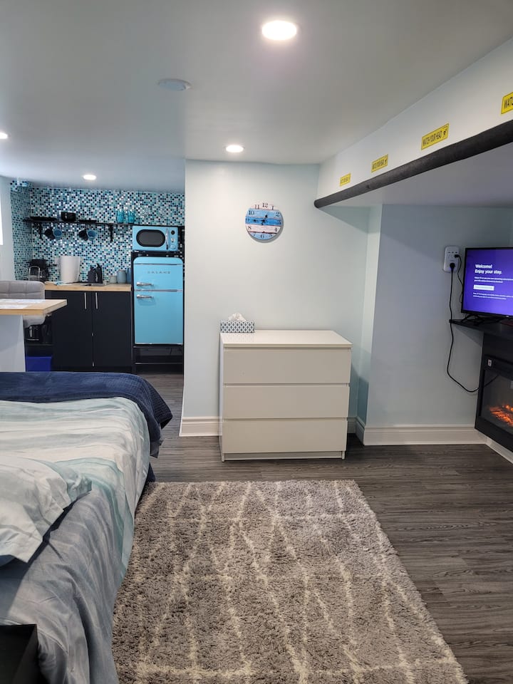 Bachelor Suite In Niagara Falls - Niagara Falls