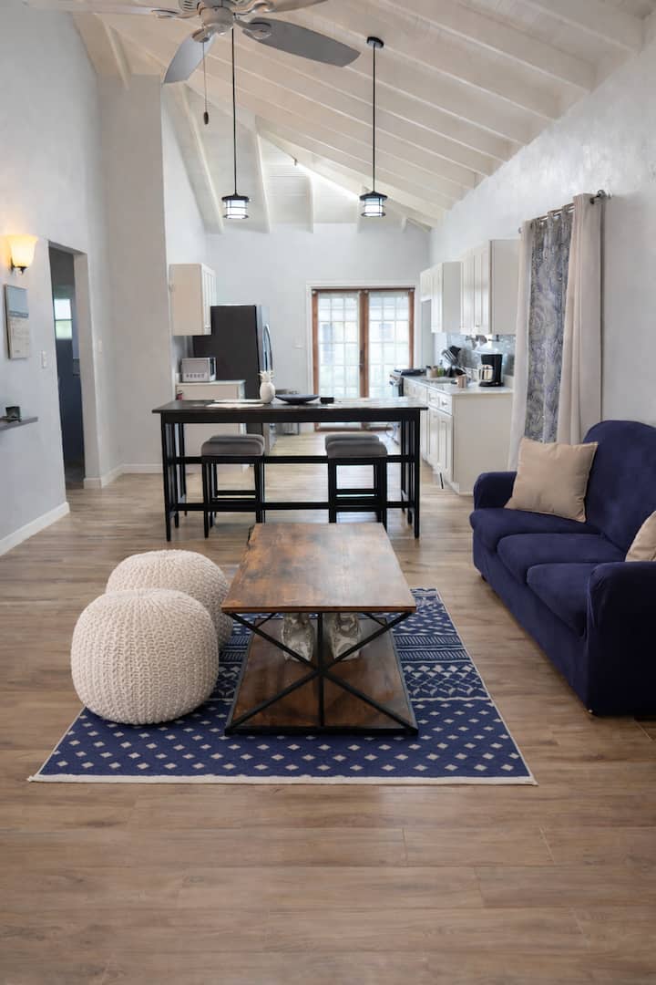 2 Bedroom 2 Bath
Vacation Home
Clarke Residential - Antigua and Barbuda