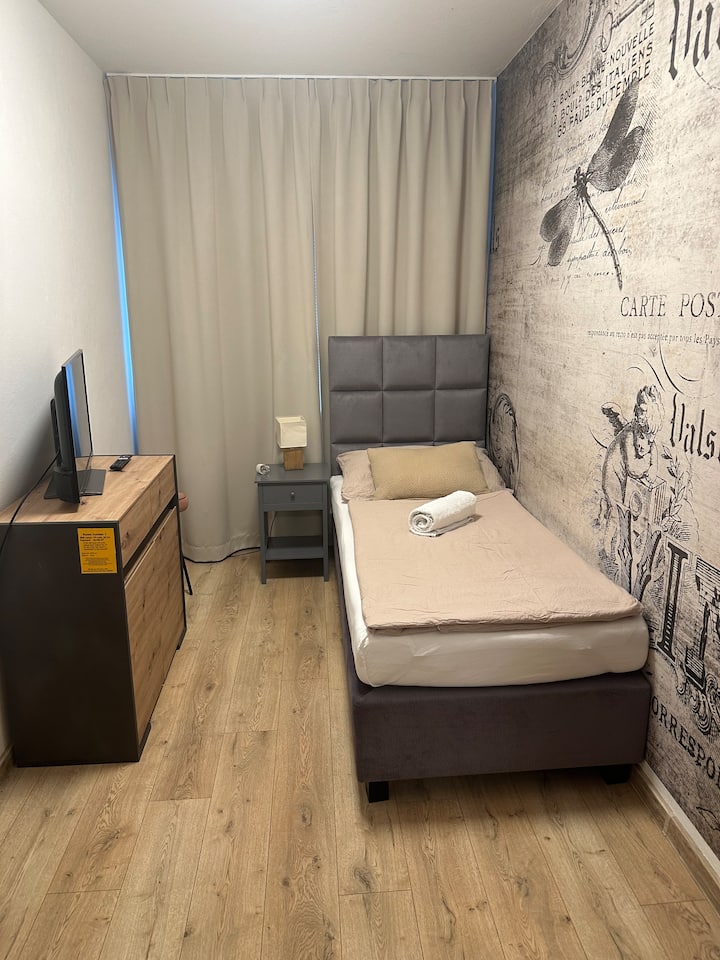 Single Room - Sunny House Two - Bratislava