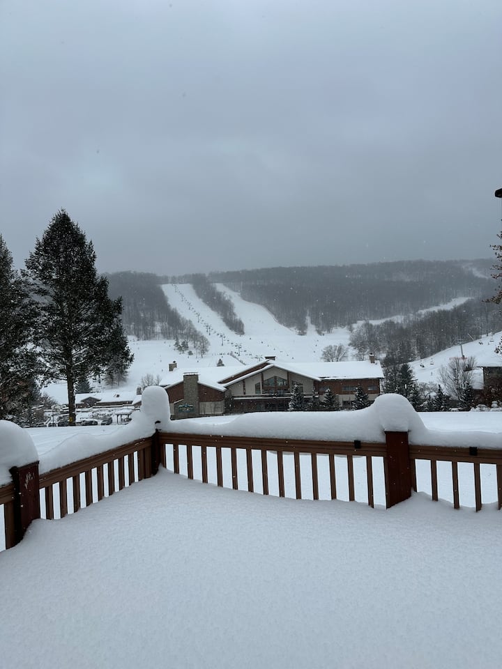 Condo With Holiday Valley View - Ellicottville, NY