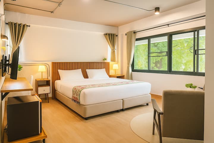 Superior Room @ 3 King Monument - Chiang Mai