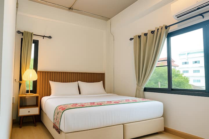 Standard Room @ 3 King Monument - Chiang Mai