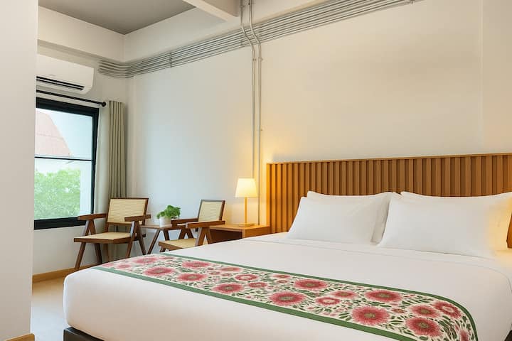 Superior Room @ 3 King Monument - Chiang Mai