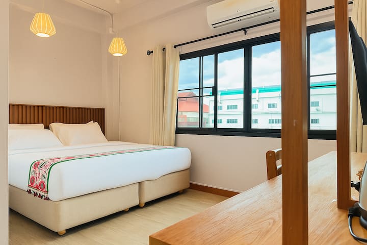 Standard Room @ 3 King Monument - Chiang Mai