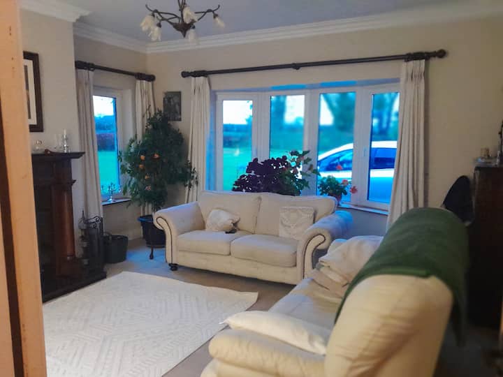 Peaceful Country Haven. - Mallow