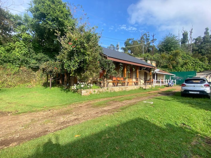 Cozy Cottage- Lakshana Holidays - Kodaikanal