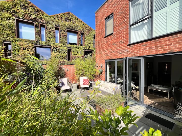 Luxurious Boutique Home - Town Centre
Adults Only - Stratford-upon-Avon