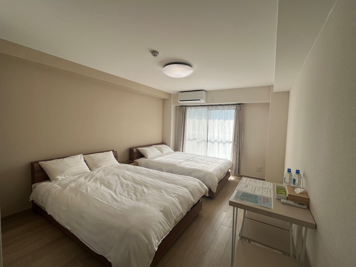 Osaka/Nipponbashi Station/Kuromon Market/Dotonbori/Airport Direct/5 ...