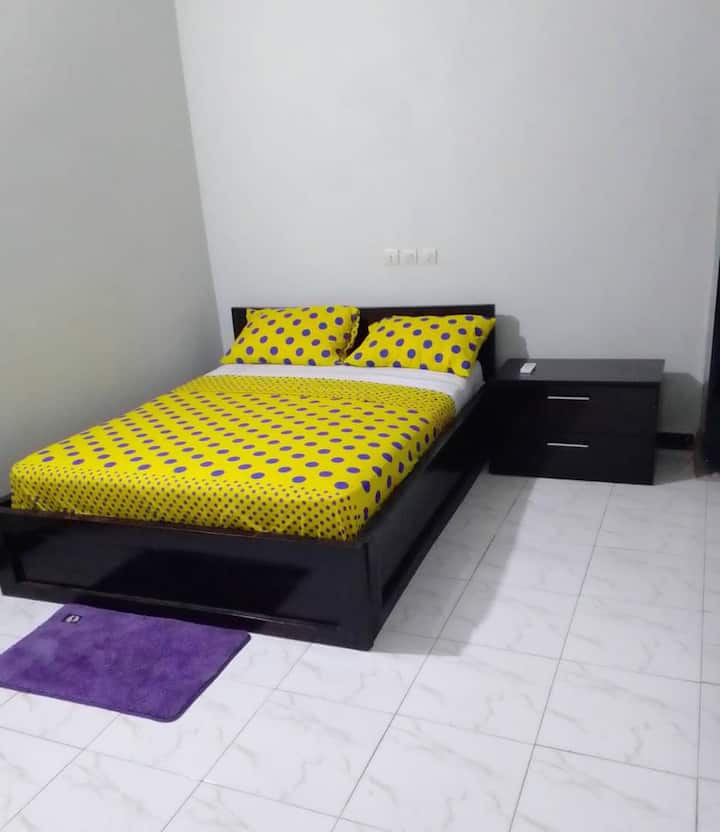 Un Appartement, Hôtel, Meublé, - Lomé